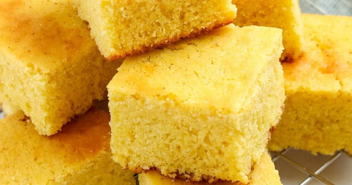 Homemade Cornbread | All Things Mamma