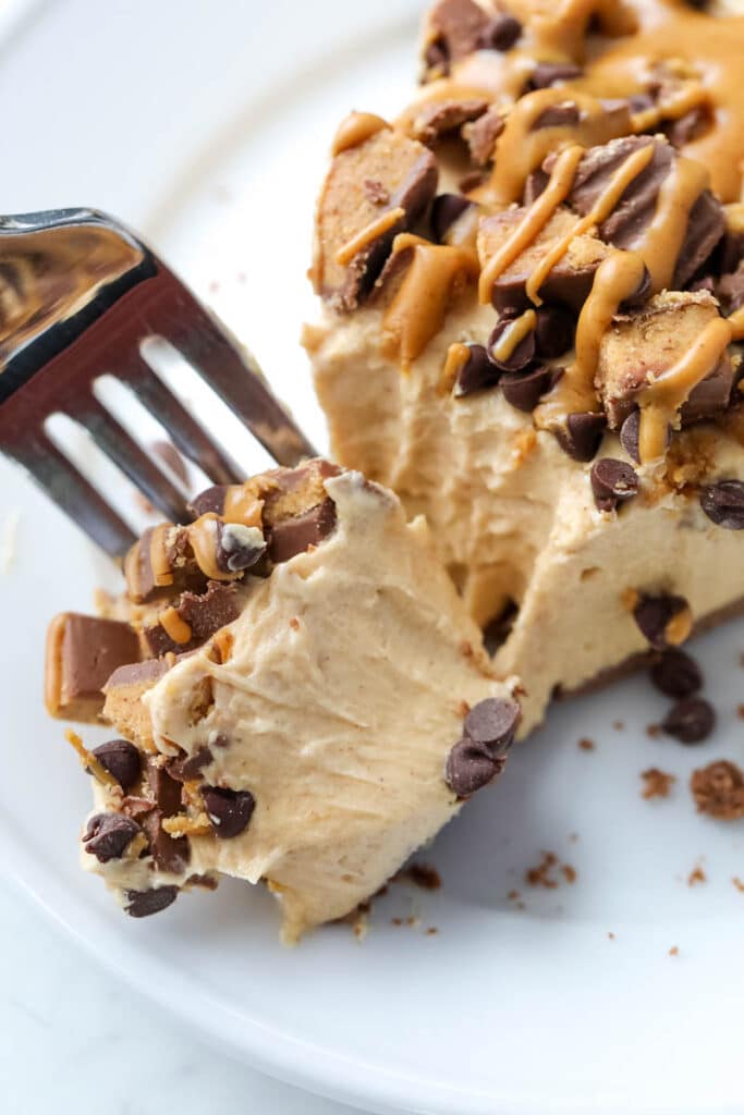 Chocolate Peanut Butter Pie | All Things Mamma
