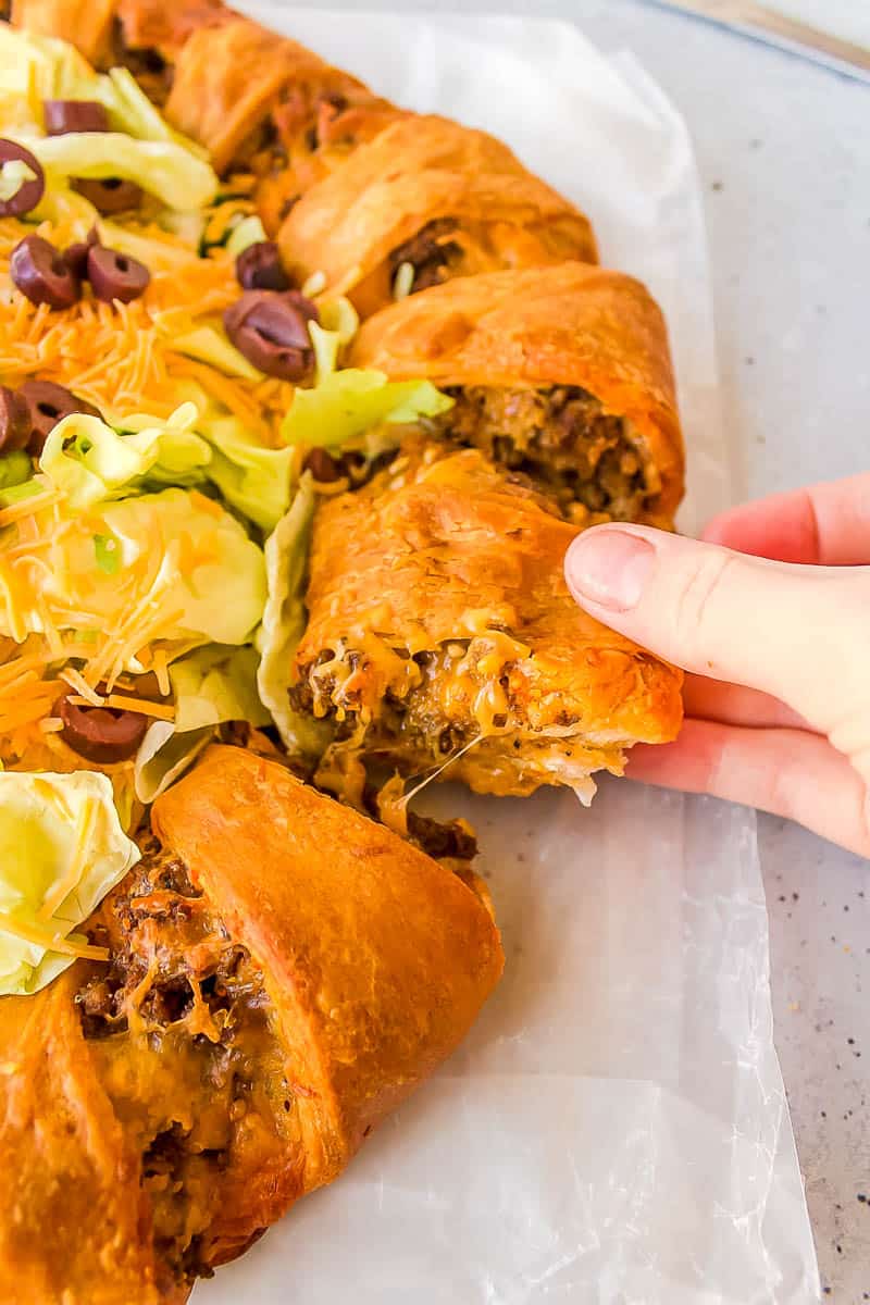 Easy Crescent Roll Taco Ring Recipe | All Things Mamma