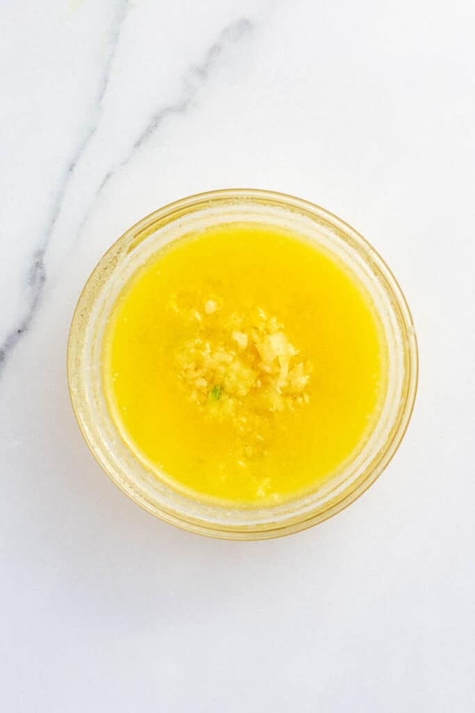 How to Peel and Cut Garlic (Minced, Sliced, Crushed) - All Things Mamma