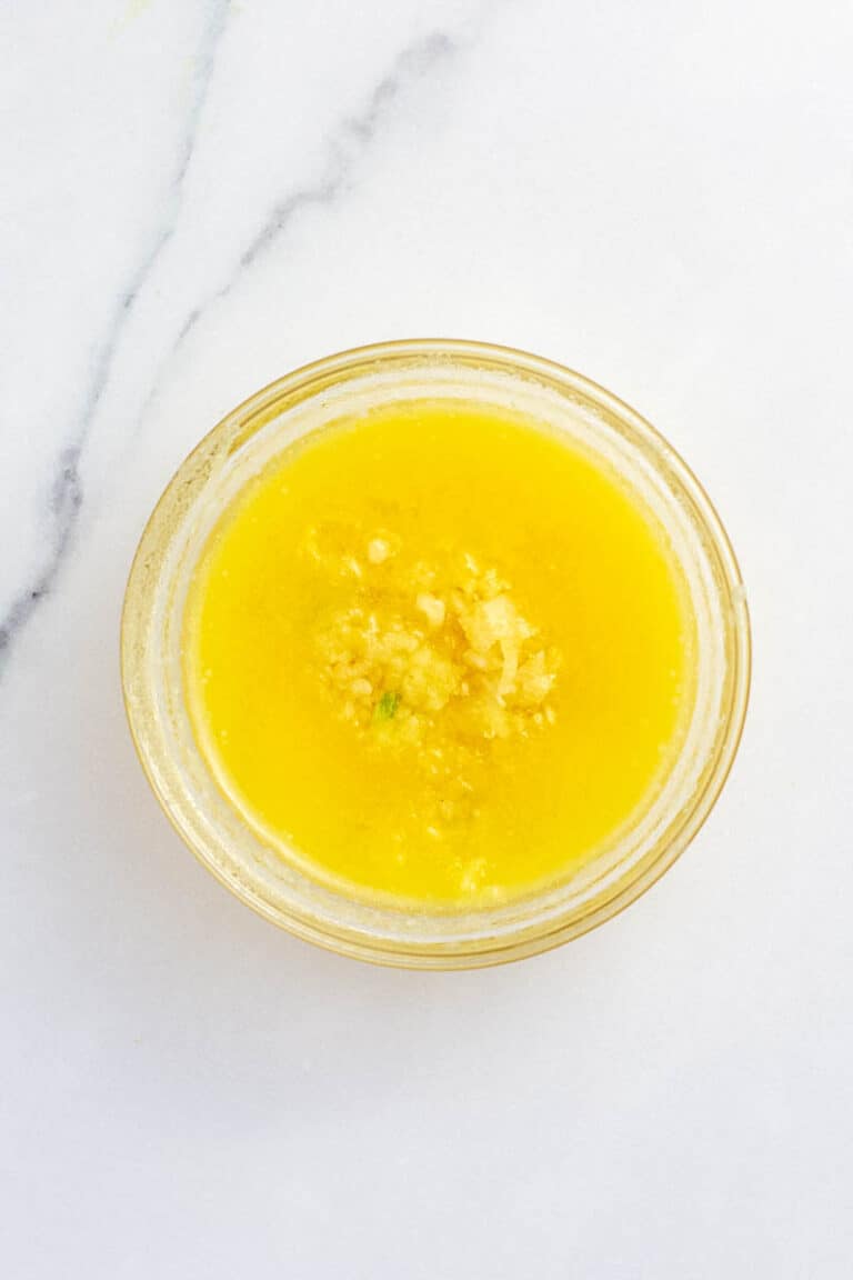 How to Peel and Cut Garlic (Minced, Sliced, Crushed) - All Things Mamma