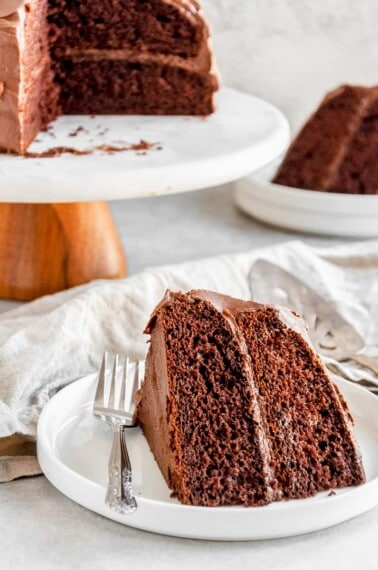 The Easiest Copycat Portillo's Chocolate Cake | All Things Mamma