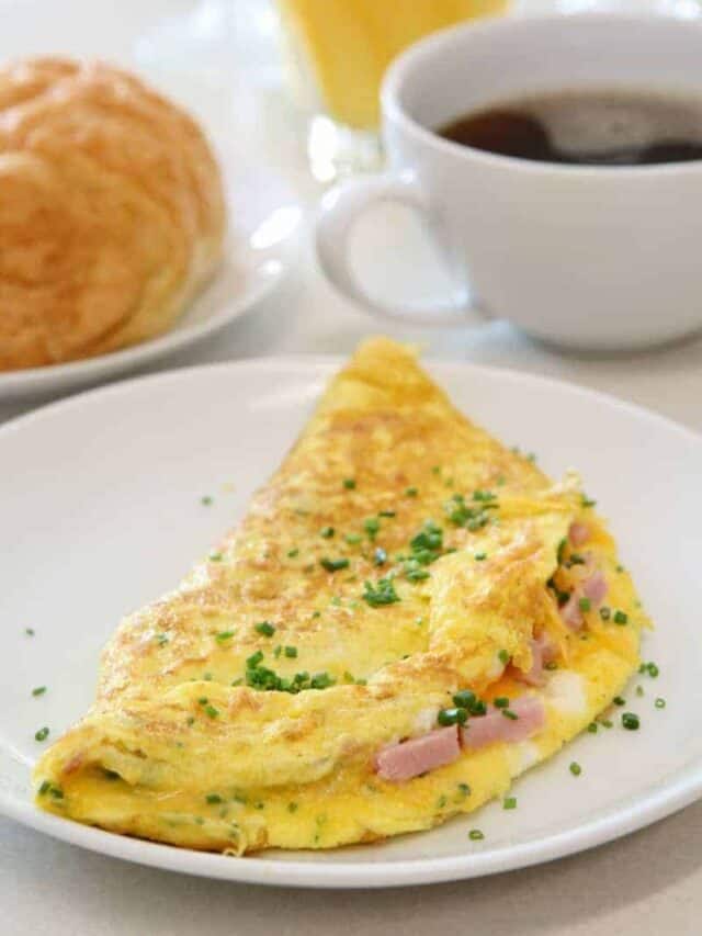 How To Make An Omelet - All Things Mamma