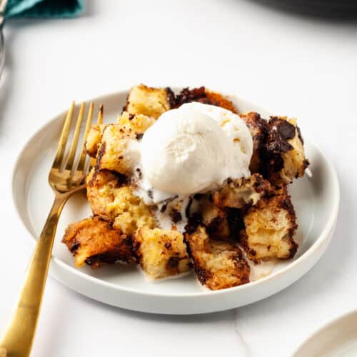 Easy Slow Cooker Bread Pudding | All Things Mamma