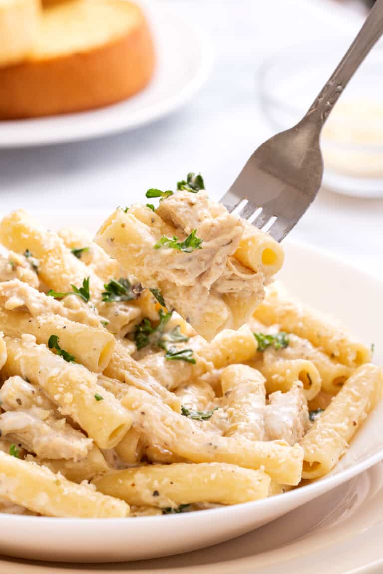 Easy Crockpot Chicken Alfredo Recipe | All Things Mamma