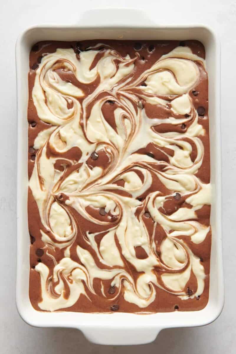 Gooey Chocolate Earthquake Cake Recipe | All Things Mamma