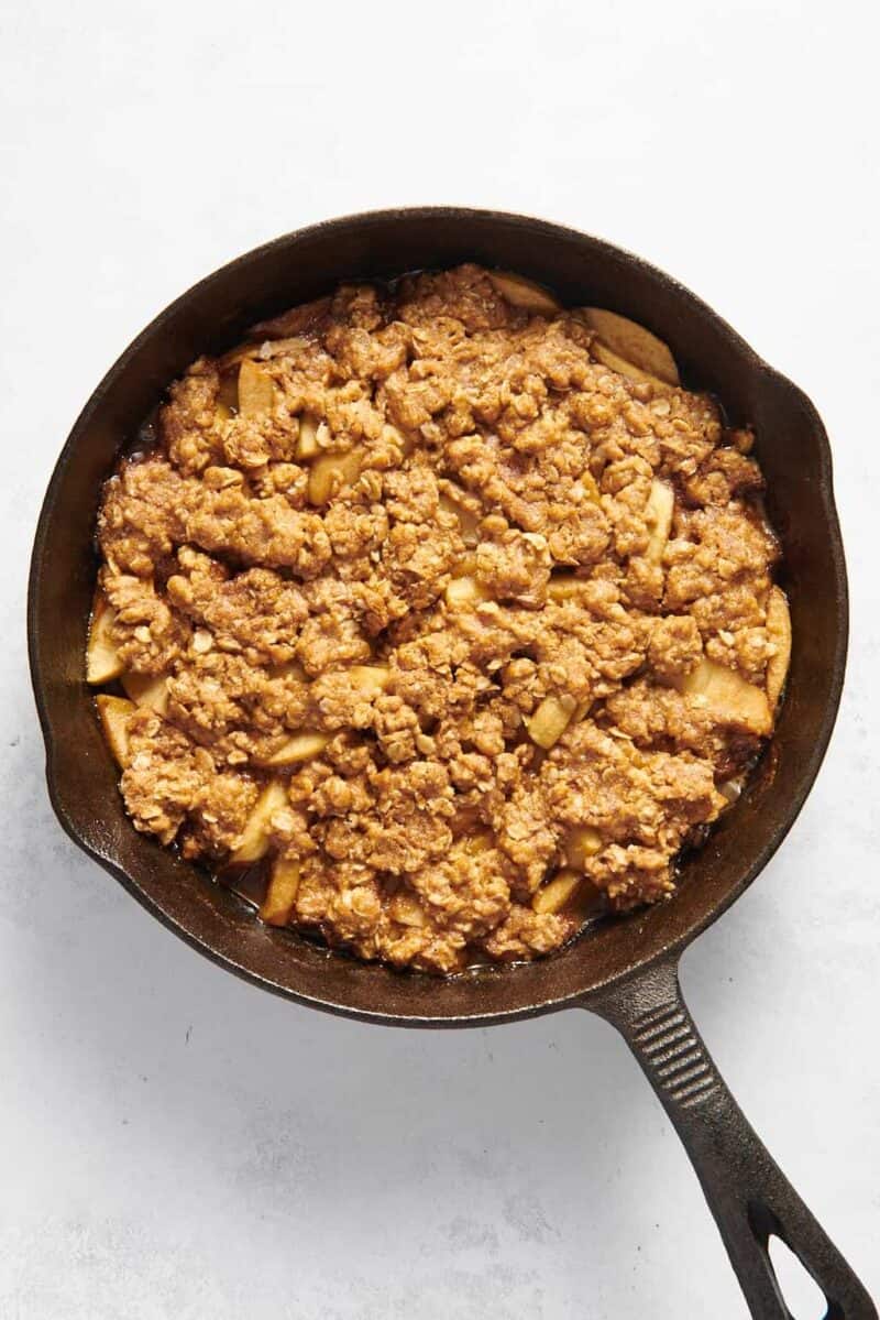 Cozy Skillet Apple Crisp | All Things Mamma