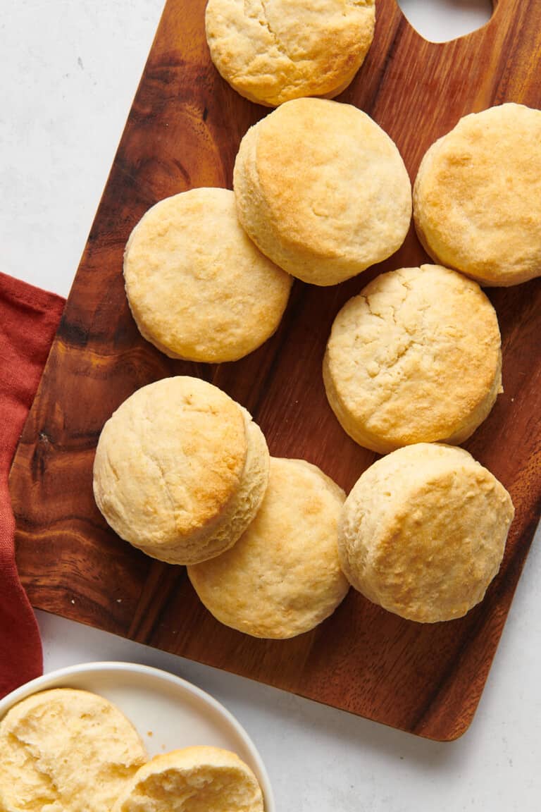 Easy 7UP Biscuits | All Things Mamma