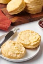 Easy 7UP Biscuits | All Things Mamma