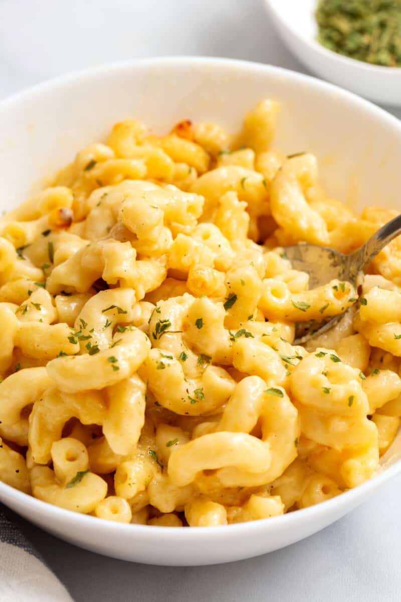 Cracker Barrel Mac and Cheese (Copycat Recipe) - All Things Mamma