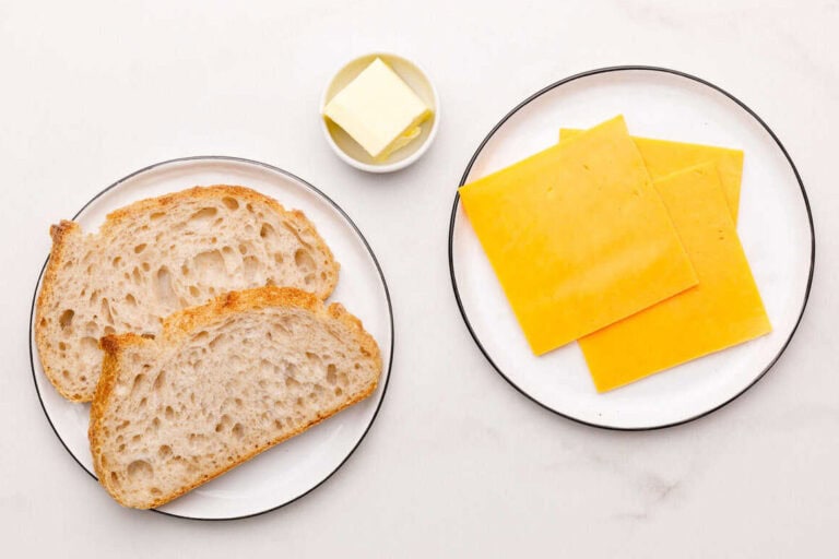 The Best Grilled Cheese Recipe – Crispy, Cheesy, and So Easy!